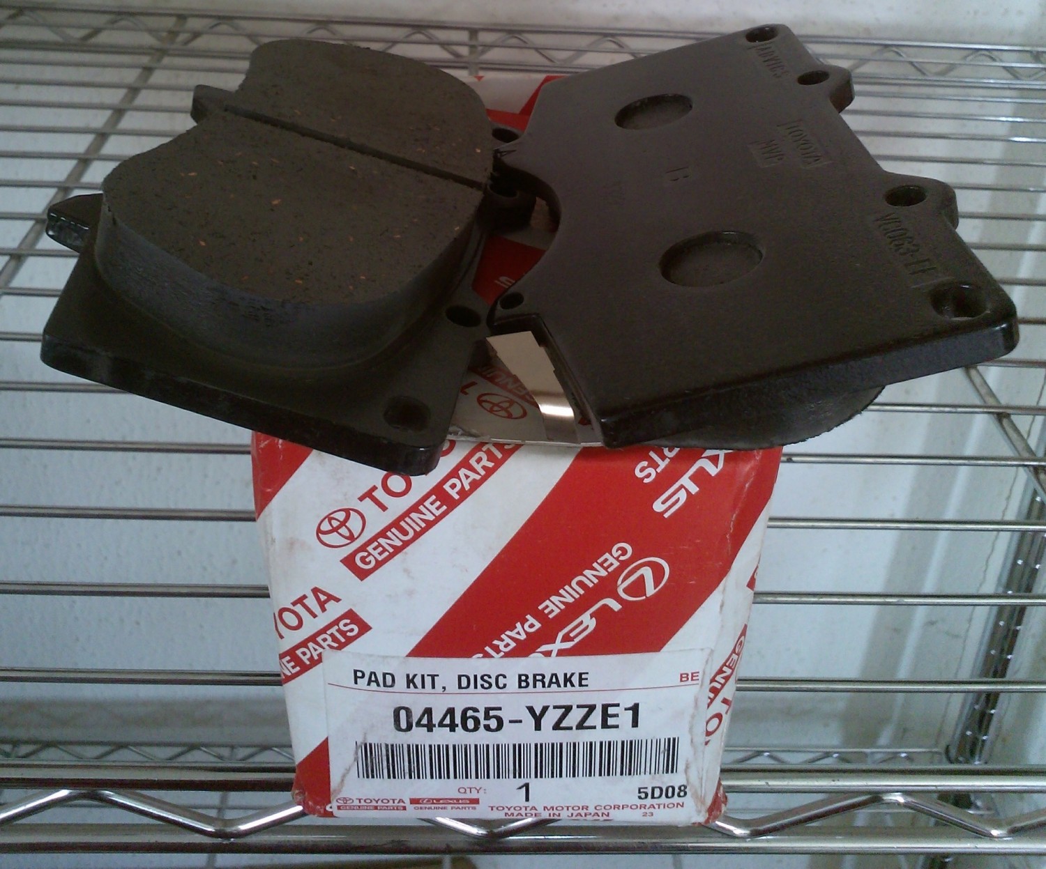 Brake Pad 04465-yzzE1 Prado